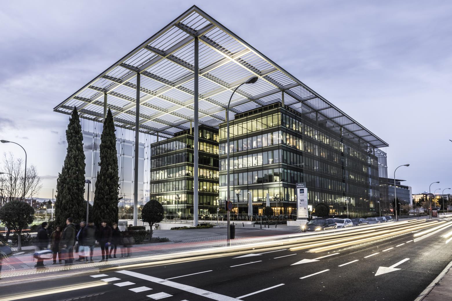 EDIFICIO PÓRTICO - Alquiler de oficinas en Madrid
